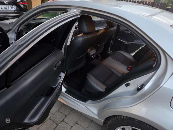 Pelēks Lexus LS 250 2013 Viļņa, ar dzinēja tilpumu 2.50 L un nobraukumu 0 tūkst. km par 11900 €, foto 8 vietnē AUTOMOTO.COM.LV