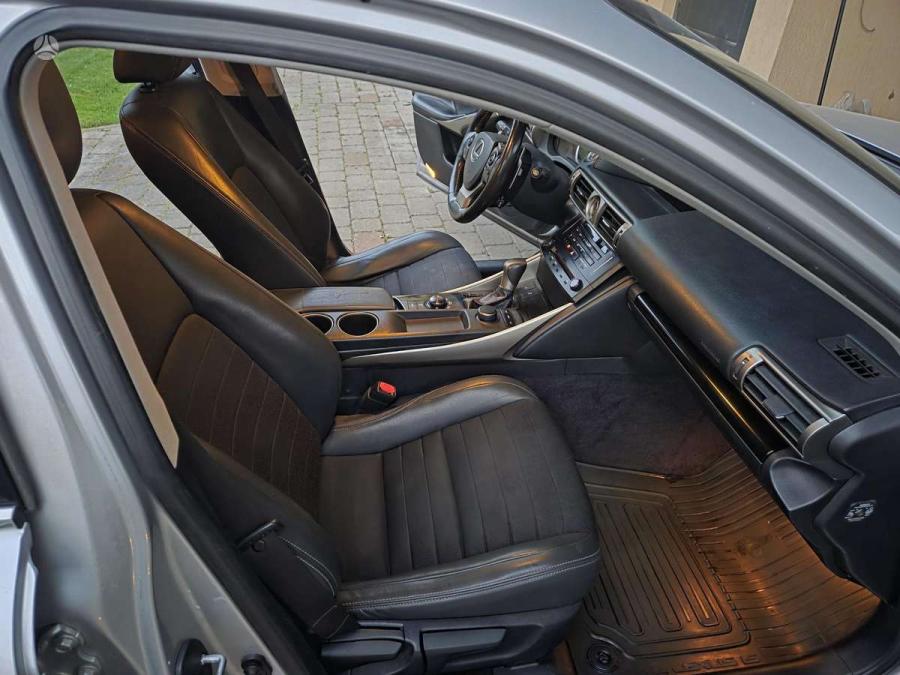 Pelēks Lexus LS 250 2013 Viļņa, ar dzinēja tilpumu 2.50 L un nobraukumu 0 tūkst. km par 11900 €, foto 10 vietnē AUTOMOTO.COM.LV