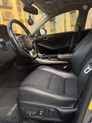 Pelēks Lexus LS 250 2014 Viļņa, ar dzinēja tilpumu 2.50 L un nobraukumu 133 tūkst. km par 14000 €, foto 12 vietnē AUTOMOTO.COM.LV