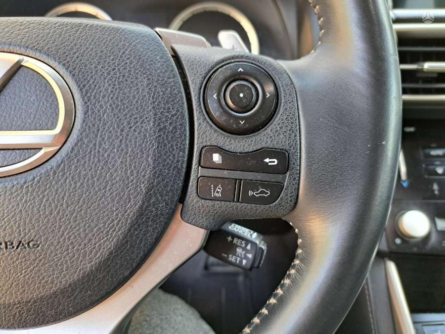 Pelēks Lexus LS 250 2014 Šauļi, ar dzinēja tilpumu 2.50 L un nobraukumu 139 tūkst. km par 13200 €, foto 14 vietnē AUTOMOTO.COM.LV