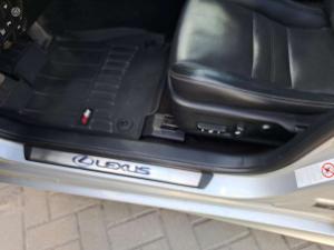 Pelēks Lexus LS 250 2014 Šauļi, ar dzinēja tilpumu 2.50 L un nobraukumu 139 tūkst. km par 13200 €, foto 17 vietnē AUTOMOTO.COM.LV