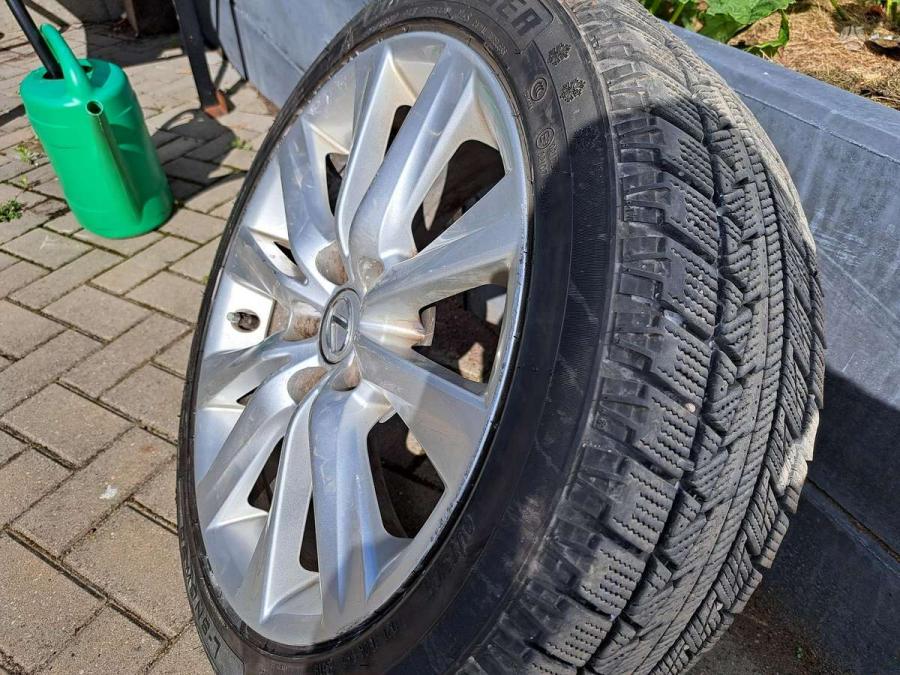 Pelēks Lexus LS 250 2014 Šauļi, ar dzinēja tilpumu 2.50 L un nobraukumu 139 tūkst. km par 13200 €, foto 22 vietnē AUTOMOTO.COM.LV