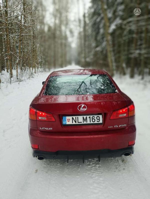 Red Lexus LS 250 2006 in Taurage, with an engine capacity of 2.50 L and mileage of 227 thousand km for 4700 €, photo 7 on AUTOMOTO.COM.LV