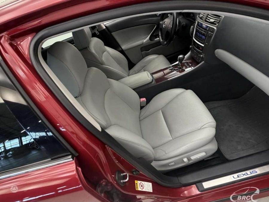 Sarkans Lexus LS 250 2006 Viļņa, ar dzinēja tilpumu 2.50 L un nobraukumu 196 tūkst. km par 5900 €, foto 7 vietnē AUTOMOTO.COM.LV