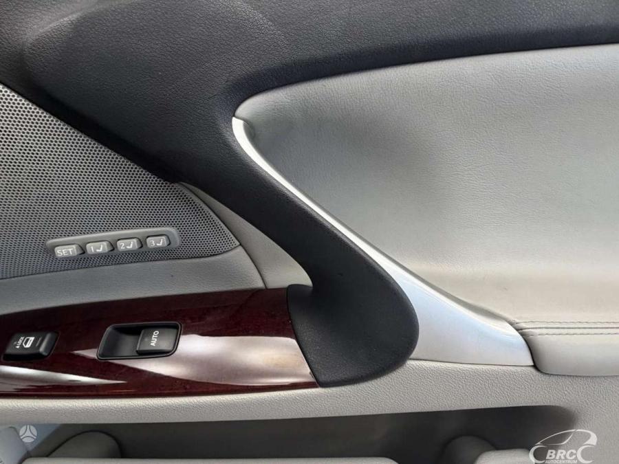 Sarkans Lexus LS 250 2006 Viļņa, ar dzinēja tilpumu 2.50 L un nobraukumu 196 tūkst. km par 5900 €, foto 11 vietnē AUTOMOTO.COM.LV