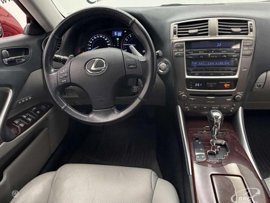 Sarkans Lexus LS 250 2006 Viļņa, ar dzinēja tilpumu 2.50 L un nobraukumu 196 tūkst. km par 5900 €, foto 16 vietnē AUTOMOTO.COM.LV