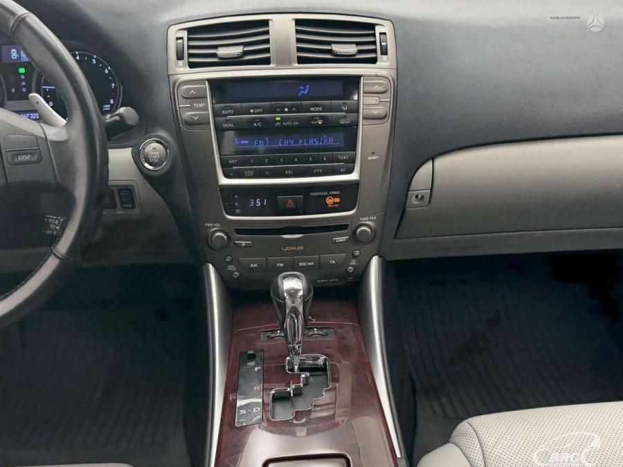 Sarkans Lexus LS 250 2006 Viļņa, ar dzinēja tilpumu 2.50 L un nobraukumu 196 tūkst. km par 5900 €, foto 17 vietnē AUTOMOTO.COM.LV
