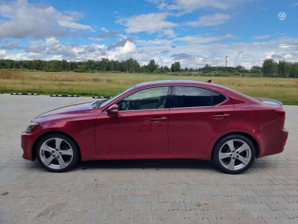 Sarkans Lexus LS 250 2012 Šauļi, ar dzinēja tilpumu 2.50 L un nobraukumu 214 tūkst. km par 7500 €, foto 5 vietnē AUTOMOTO.COM.LV