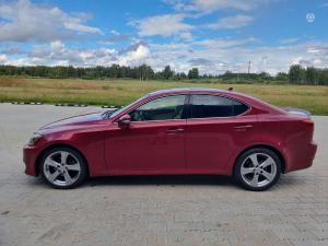 Red Lexus LS 250 2012 in Siauliai, with an engine capacity of 2.50 L and mileage of 214 thousand km for 7500 €, photo 5 on AUTOMOTO.COM.LV