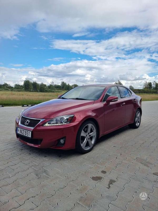 Sarkans Lexus LS 250 2012 Šauļi, ar dzinēja tilpumu 2.50 L un nobraukumu 214 tūkst. km par 7500 €, foto 6 vietnē AUTOMOTO.COM.LV