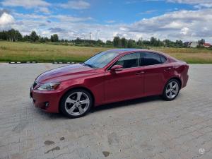 Red Lexus LS 250 2012 in Siauliai, with an engine capacity of 2.50 L and mileage of 214 thousand km for 7500 €, photo 7 on AUTOMOTO.COM.LV