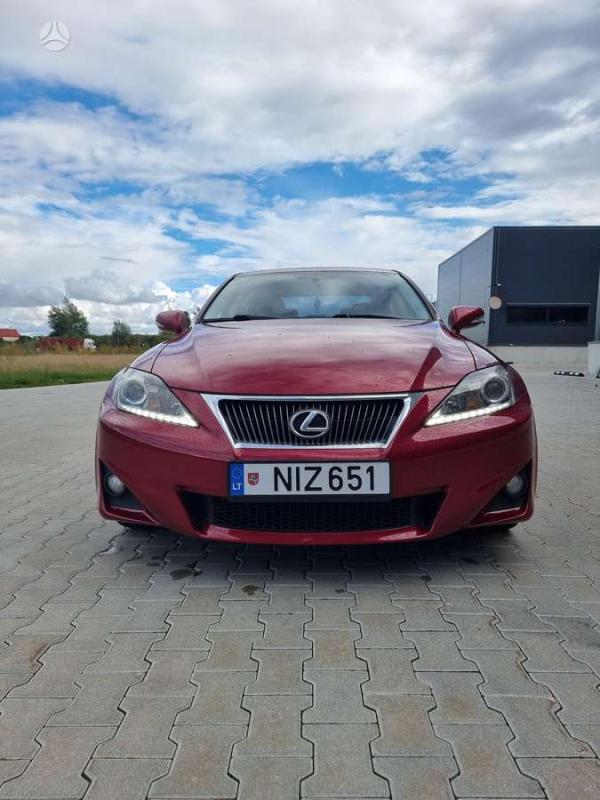 Sarkans Lexus LS 250 2012 Šauļi, ar dzinēja tilpumu 2.50 L un nobraukumu 214 tūkst. km par 7500 €, foto 8 vietnē AUTOMOTO.COM.LV