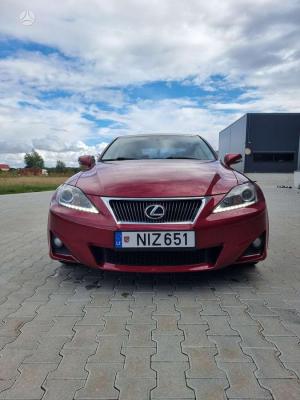 Red Lexus LS 250 2012 in Siauliai, with an engine capacity of 2.50 L and mileage of 214 thousand km for 7500 €, photo 8 on AUTOMOTO.COM.LV