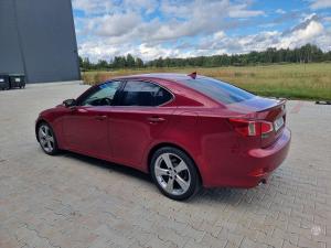 Red Lexus LS 250 2012 in Siauliai, with an engine capacity of 2.50 L and mileage of 214 thousand km for 7500 €, photo 9 on AUTOMOTO.COM.LV