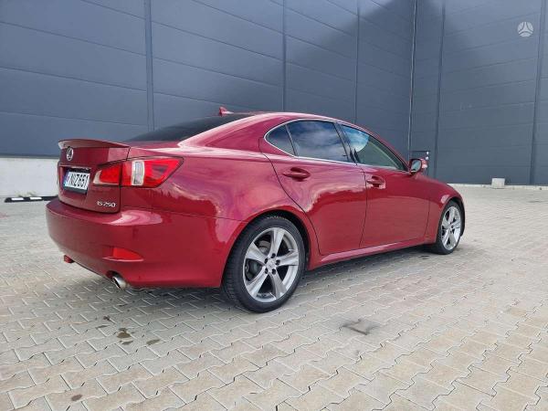 Sarkans Lexus LS 250 2012 Šauļi, ar dzinēja tilpumu 2.50 L un nobraukumu 214 tūkst. km par 7500 €, foto 11 vietnē AUTOMOTO.COM.LV