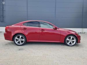 Red Lexus LS 250 2012 in Siauliai, with an engine capacity of 2.50 L and mileage of 214 thousand km for 7500 €, photo 14 on AUTOMOTO.COM.LV