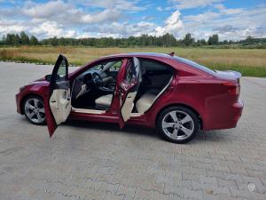 Red Lexus LS 250 2012 in Siauliai, with an engine capacity of 2.50 L and mileage of 214 thousand km for 7500 €, photo 20 on AUTOMOTO.COM.LV