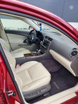 Red Lexus LS 250 2012 in Siauliai, with an engine capacity of 2.50 L and mileage of 214 thousand km for 7500 €, photo 28 on AUTOMOTO.COM.LV