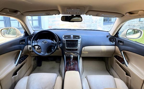 Lexus LS 250 2006 in Tallinn on AUTOMOTO.COM.LV Lexus LS 250 2006 in Tallinn, with an engine capacity of 2.50 L and mileage of 0 thousand km for 2999 €, photo 10 on AUTOMOTO.COM.LV