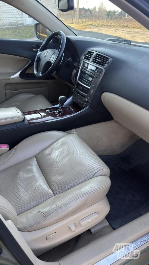 Lexus LS 250 2008 Viļņa, ar dzinēja tilpumu 2.50 L un nobraukumu 400 tūkst. km par 4000 €, foto 8 vietnē AUTOMOTO.COM.LV