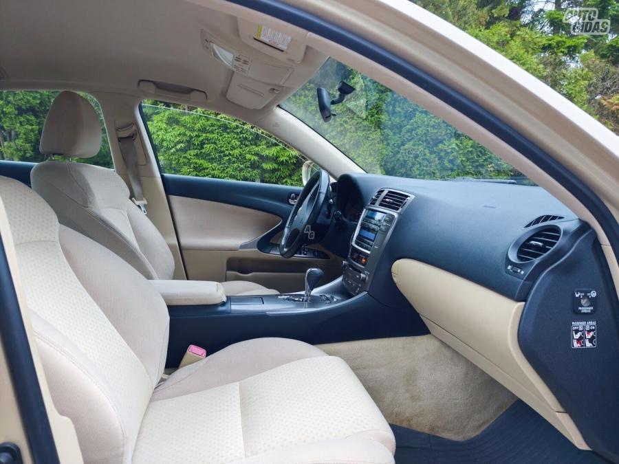 Lexus LS 250 2008 in Anyksciai, with an engine capacity of 2.50 L and mileage of 211 thousand km for 4200 €, photo 7 on AUTOMOTO.COM.LV