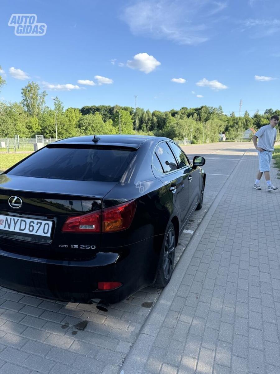 Лексус LS 250 2008 в Вильнюс, объемом двигателя 2.50 л и пробегом 198 тыс. км за 2500 €, фото 9 на AUTOMOTO.COM.LV