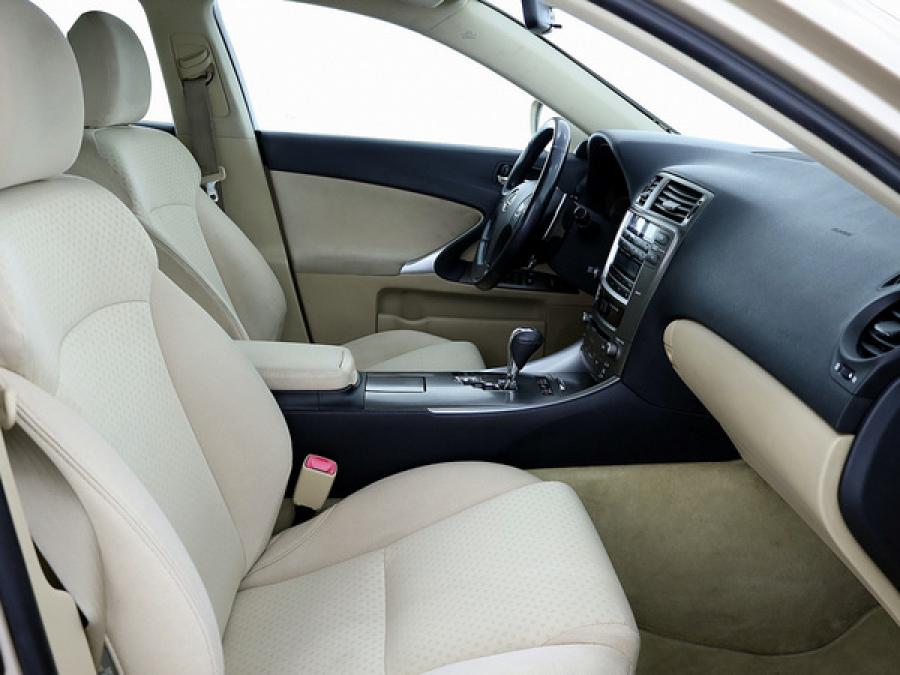 Lexus LS 250 2008 in Tallinn, with an engine capacity of 2.50 L and mileage of 269 thousand km for 3199 €, photo 7 on AUTOMOTO.COM.LV
