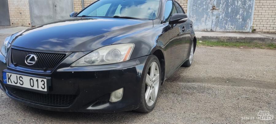 Lexus LS 250 2009 in Siauliai, with an engine capacity of 2.50 L and mileage of 340 thousand km for 1550 €, photo 3 on AUTOMOTO.COM.LV