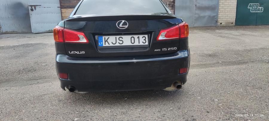 Lexus LS 250 2009 in Siauliai, with an engine capacity of 2.50 L and mileage of 340 thousand km for 1550 €, photo 9 on AUTOMOTO.COM.LV