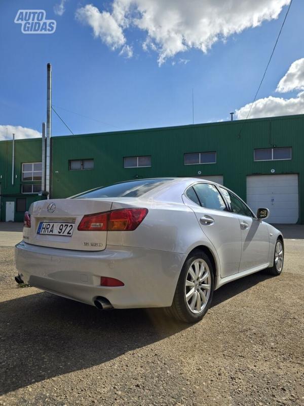 White Lexus LS 250 2006 in Siauliai, with an engine capacity of 2.50 L and mileage of 238 thousand km for 5000 €, photo 8 on AUTOMOTO.COM.LV
