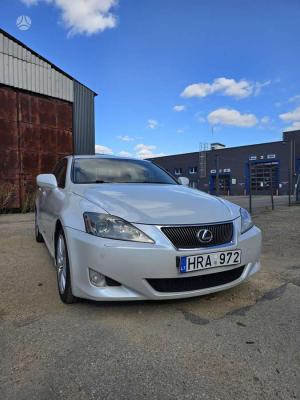 Balts Lexus LS 250 2006 Šauļi, ar dzinēja tilpumu 2.50 L un nobraukumu 238 tūkst. km par 5000 €, foto 3 vietnē AUTOMOTO.COM.LV