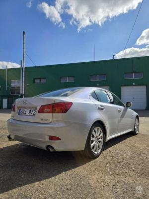 Balts Lexus LS 250 2006 Šauļi, ar dzinēja tilpumu 2.50 L un nobraukumu 238 tūkst. km par 5000 €, foto 9 vietnē AUTOMOTO.COM.LV