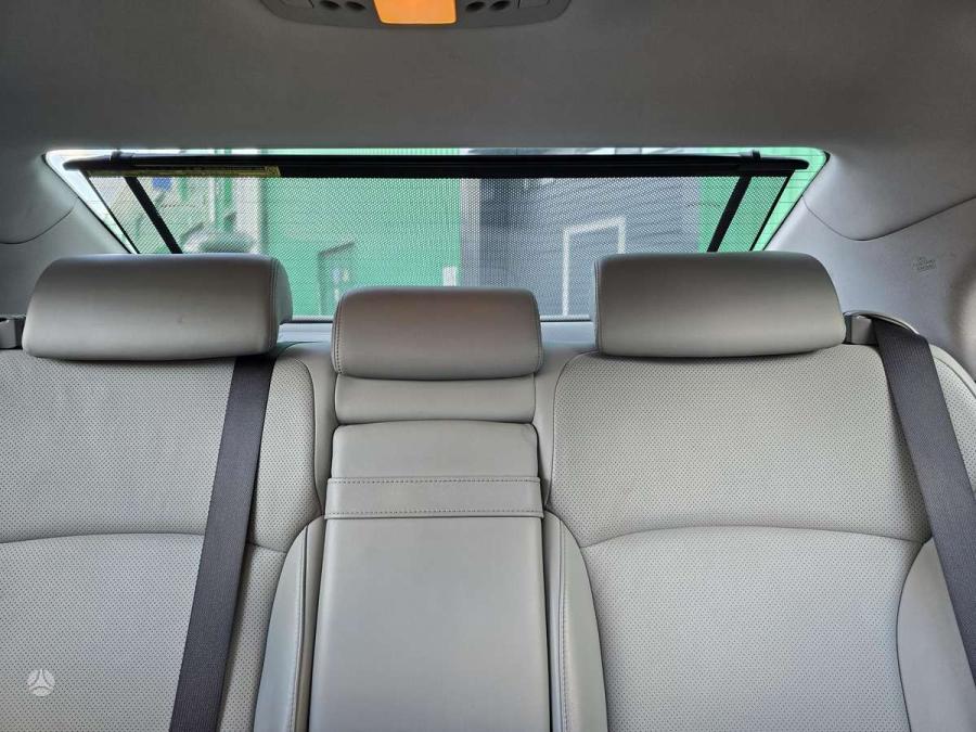 Balts Lexus LS 250 2006 Šauļi, ar dzinēja tilpumu 2.50 L un nobraukumu 238 tūkst. km par 5000 €, foto 17 vietnē AUTOMOTO.COM.LV
