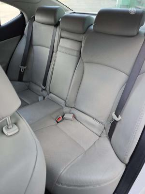 Balts Lexus LS 250 2006 Šauļi, ar dzinēja tilpumu 2.50 L un nobraukumu 238 tūkst. km par 5000 €, foto 25 vietnē AUTOMOTO.COM.LV