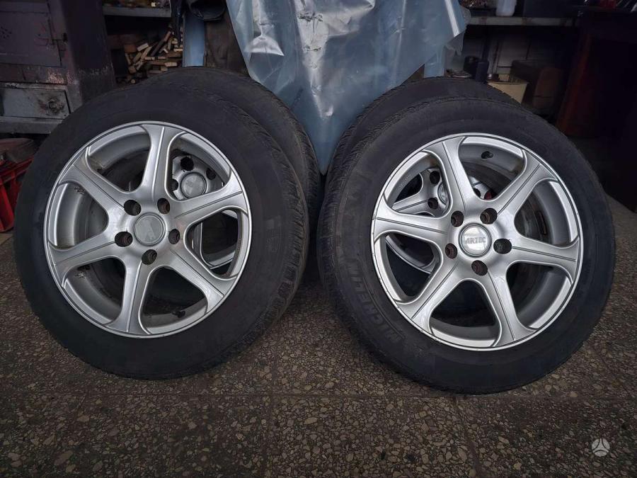Balts Lexus LS 250 2006 Šauļi, ar dzinēja tilpumu 2.50 L un nobraukumu 238 tūkst. km par 5000 €, foto 31 vietnē AUTOMOTO.COM.LV