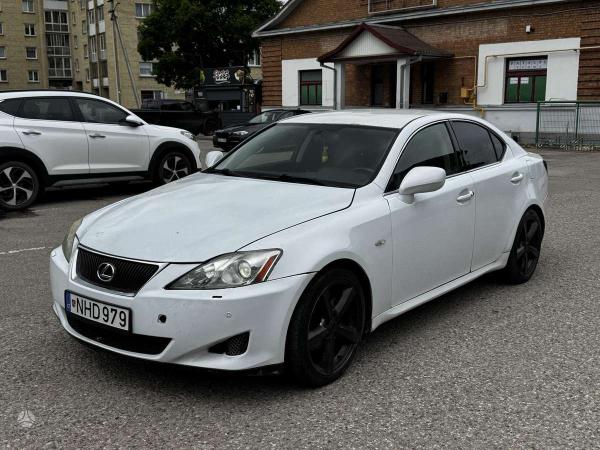 Balts Lexus LS 250 2007 Ukmergė, ar dzinēja tilpumu 2.50 L un nobraukumu 310 tūkst. km par 1450 €, foto 1 vietnē AUTOMOTO.COM.LV