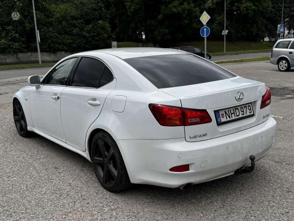 Balts Lexus LS 250 2007 Ukmergė, ar dzinēja tilpumu 2.50 L un nobraukumu 310 tūkst. km par 1450 €, foto 4 vietnē AUTOMOTO.COM.LV