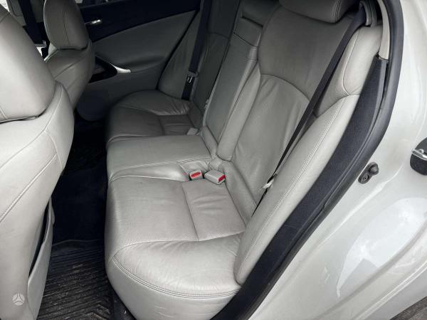 Balts Lexus LS 250 2007 Ukmergė, ar dzinēja tilpumu 2.50 L un nobraukumu 310 tūkst. km par 1450 €, foto 6 vietnē AUTOMOTO.COM.LV