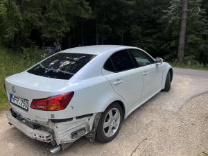 White Lexus LS 250 2007 in Vilnius, with an engine capacity of 2.50 L and mileage of 171 thousand km for 1400 €, photo 7 on AUTOMOTO.COM.LV