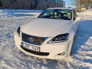 White Lexus LS 250 2009 in Siauliai, with an engine capacity of 2.50 L and mileage of 204 thousand km for 8600 €, photo 2 on AUTOMOTO.COM.LV