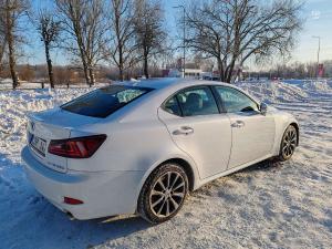 White Lexus LS 250 2009 in Siauliai, with an engine capacity of 2.50 L and mileage of 204 thousand km for 8600 €, photo 3 on AUTOMOTO.COM.LV
