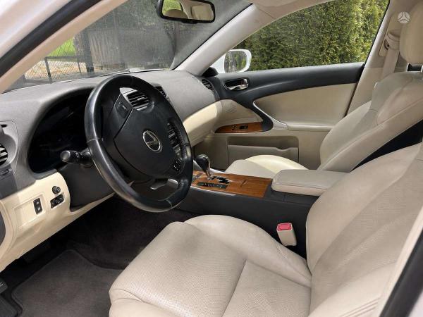 White Lexus LS 250 2009 in Vilnius, with an engine capacity of 0.00 L and mileage of 156 thousand km for 5200 €, photo 7 on AUTOMOTO.COM.LV