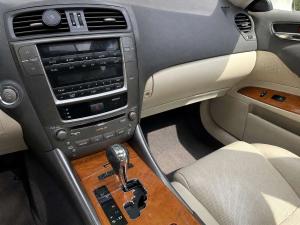 White Lexus LS 250 2009 in Vilnius, with an engine capacity of 0.00 L and mileage of 156 thousand km for 5200 €, photo 9 on AUTOMOTO.COM.LV