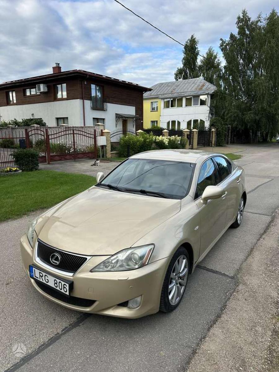 Dzeltens Lexus LS 250 2007 Viļņa, ar dzinēja tilpumu 2.50 L un nobraukumu 273 tūkst. km par 3450 €, foto 9 vietnē AUTOMOTO.COM.LV