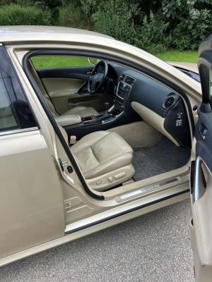 Dzeltens Lexus LS 250 2007 Viļņa, ar dzinēja tilpumu 2.50 L un nobraukumu 273 tūkst. km par 3450 €, foto 11 vietnē AUTOMOTO.COM.LV