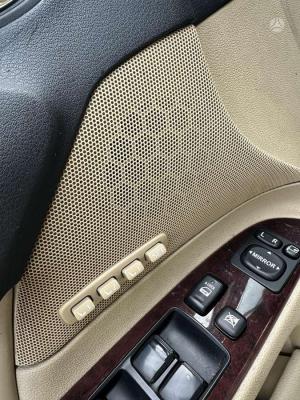 Dzeltens Lexus LS 250 2007 Viļņa, ar dzinēja tilpumu 2.50 L un nobraukumu 273 tūkst. km par 3450 €, foto 14 vietnē AUTOMOTO.COM.LV