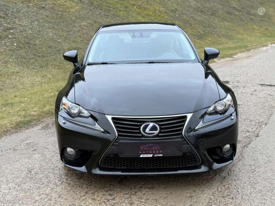 Black Lexus LS 300h 2013 in Vilnius, with an engine capacity of 2.50 L and mileage of 252 thousand km for 12200 €, photo 3 on AUTOMOTO.COM.LV