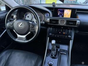 Black Lexus LS 300h 2013 in Vilnius, with an engine capacity of 2.49 L and mileage of 305 thousand km for 12000 €, photo 12 on AUTOMOTO.COM.LV