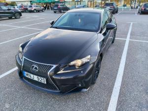Melns Lexus LS 300h 2013 Viļņa, ar dzinēja tilpumu 2.49 L un nobraukumu 329 tūkst. km par 10000 €, foto 5 vietnē AUTOMOTO.COM.LV