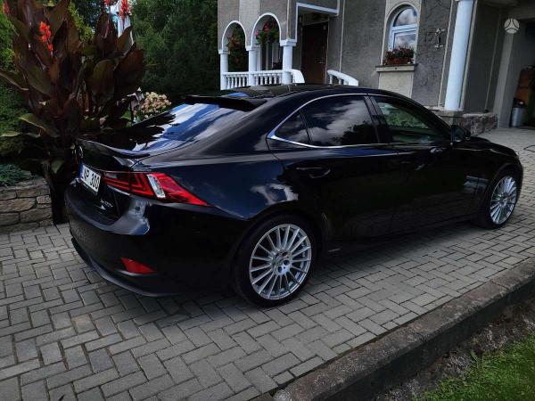 Melns Lexus LS 300h 2013 Klaipėda, ar dzinēja tilpumu 2.49 L un nobraukumu 305 tūkst. km par 11500 €, foto 3 vietnē AUTOMOTO.COM.LV
